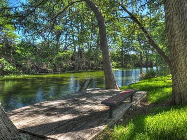 187 N Roy Chisum Rd, Leakey, TX 78873