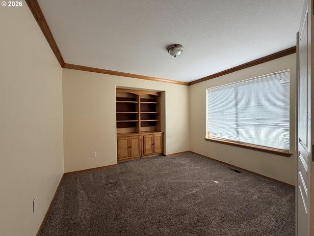 187 NE 11TH PL