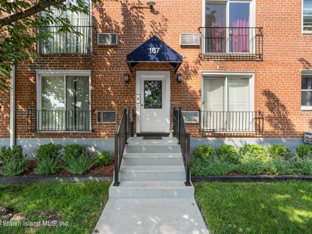 187 Seaver Avenue, Unit 1