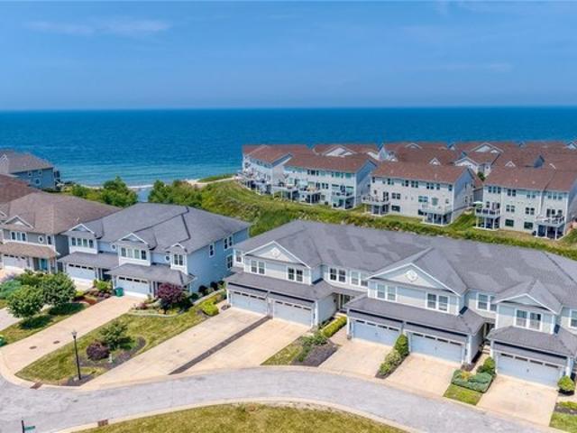 187 Seaview Dr, Willowick, OH 44095