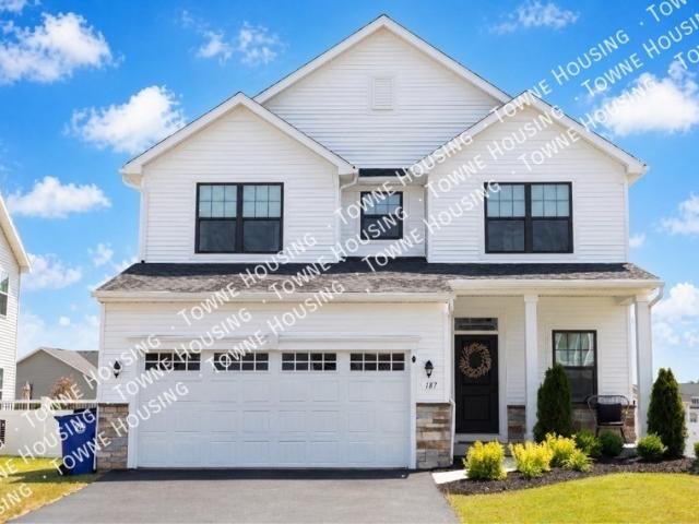 187 Sierra Dr, 4 beds, 2 full and 1 half baths