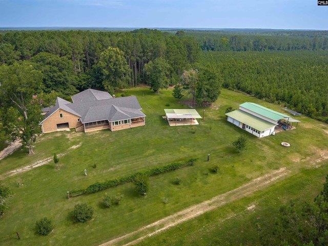 187 Peach Tree St, Ward, SC 29166