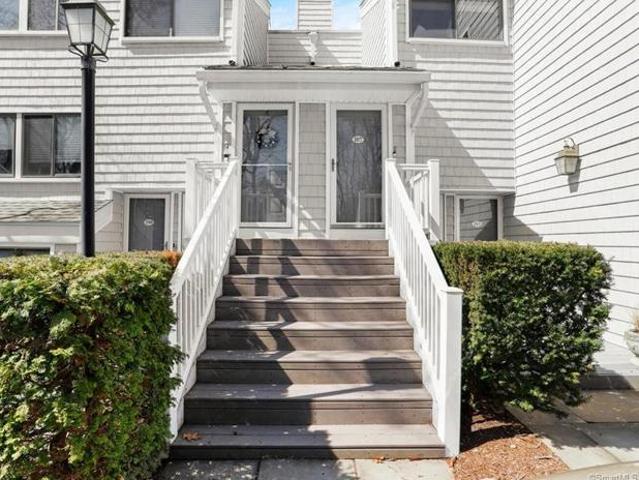 187 Rowayton Woods Dr #187, Norwalk, CT 06854