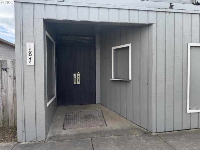 187 w oregon ave