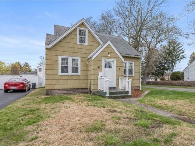187 Walzer Rd, Rochester, NY 14622