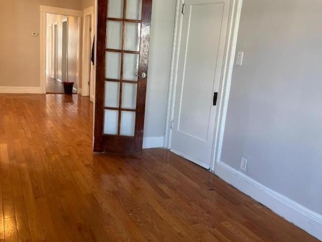 187 Wegman Pkwy # 2
