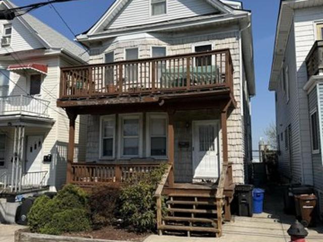 187 Van Buren St, Staten Island, NY 10301