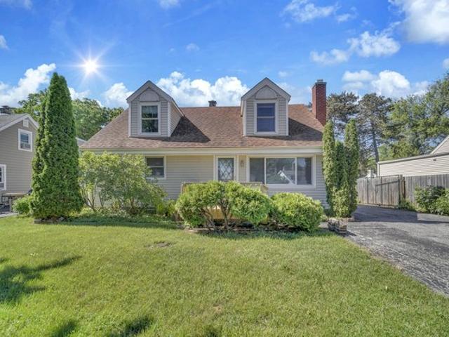18843 W Deerpath Rd, Grayslake, IL 60030