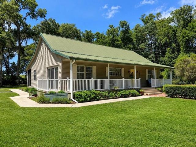 18848 SW 60th St, Dunnellon, FL 34432