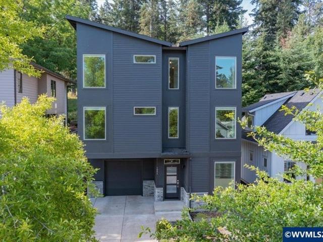 1884 Cousteau Loop SE, Salem, OR 97302