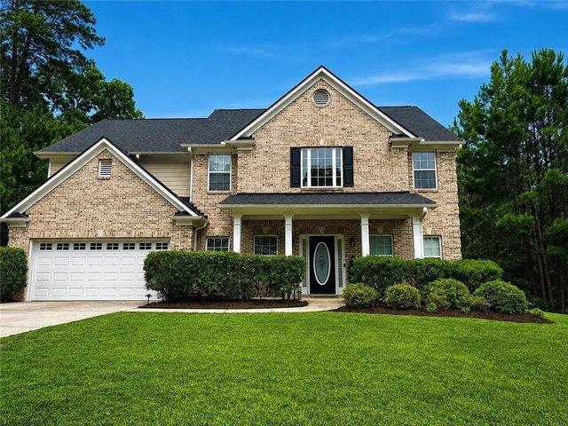 1884 Gray Wolf Ln, Dacula, GA 30019