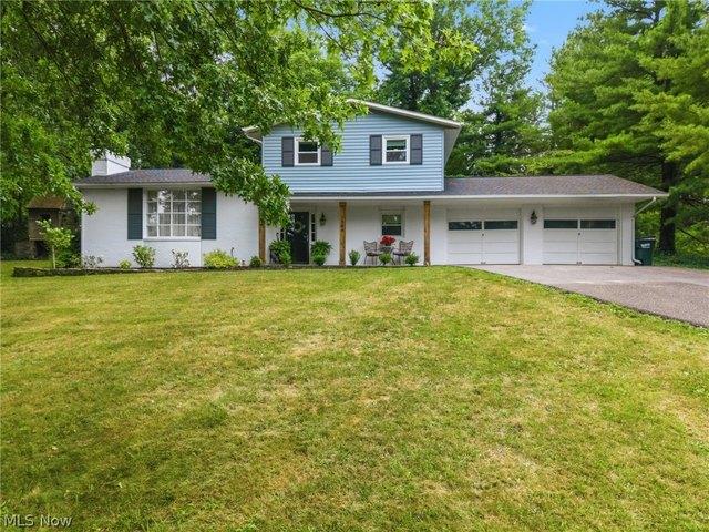 1884 Spring Valley Ave NW, Canton, OH 44708