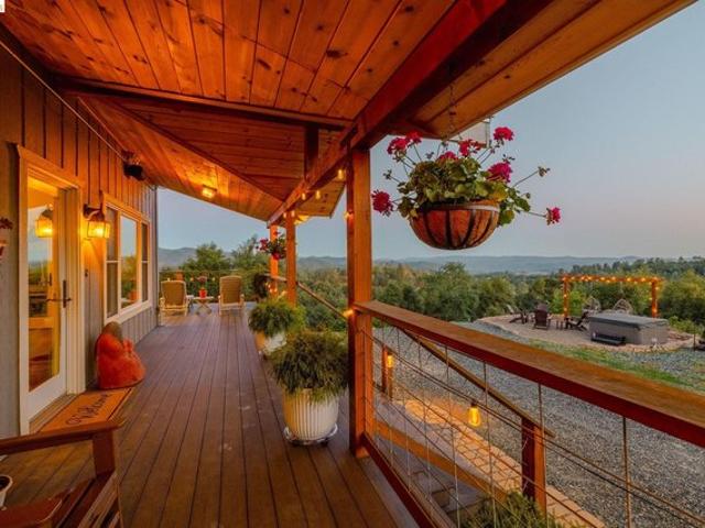 18850 Cherokee Rd, Tuolumne, CA 95379