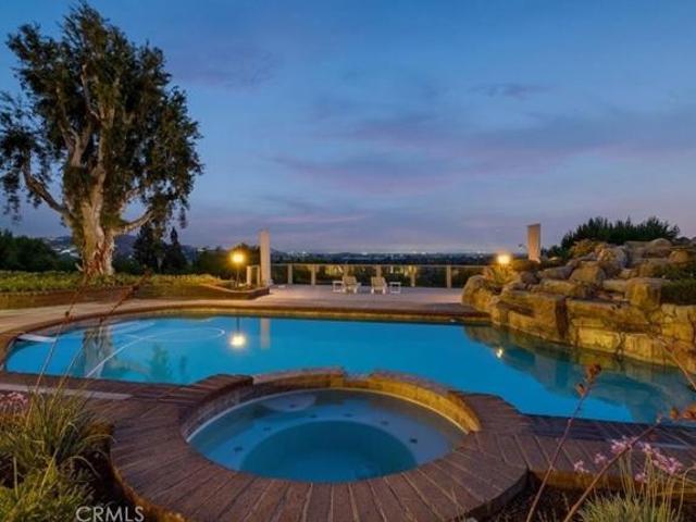 18852 Mesa Dr, Villa Park, CA 92861