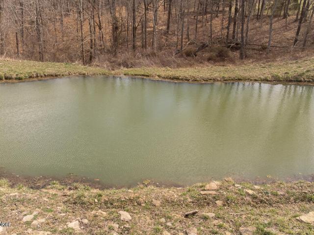 1885 Ashes Creek Rd