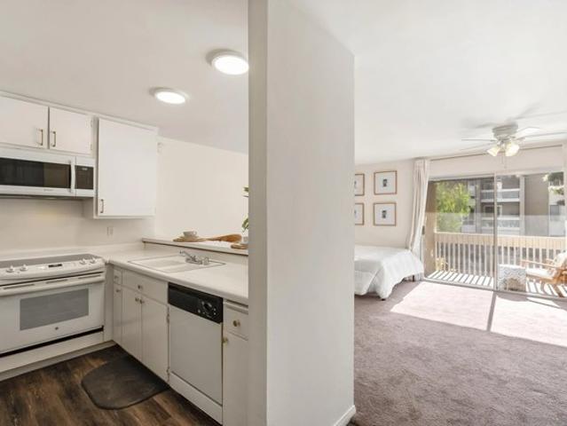 1885 Diamond St Unit 2 222, San Diego, CA 92109
