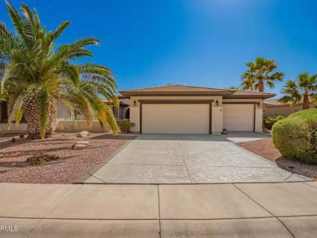 18867 N Cactus Flower Way, Surprise, AZ 85387 MLS 6839855