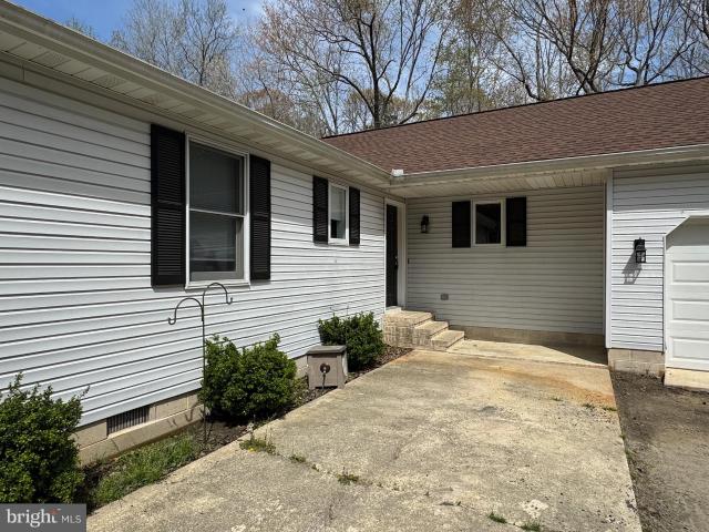 18868 Hunting Club Rd, Georgetown, DE 19947 | MLS #DESU2101 | Compass