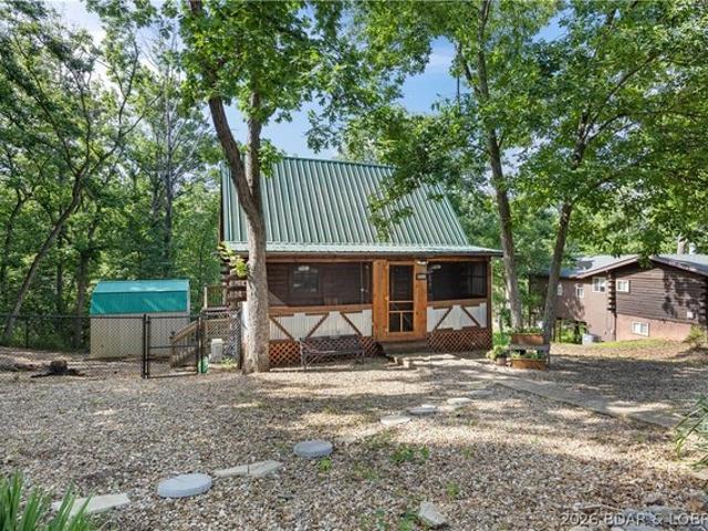 1886 Bittersweet Rd, Lake Ozark, MO 65049
