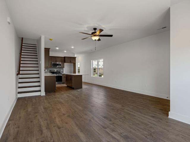 1886 Cotton Way