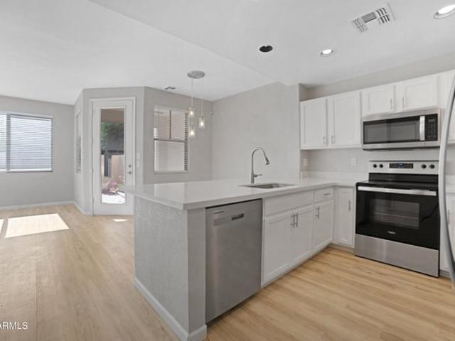 1886 E Don Carlos Ave Unit 113, Tempe, AZ 85281