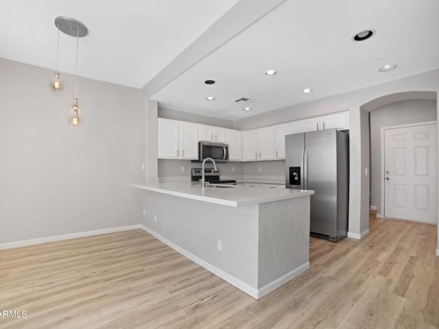 1886 e don carlos avenue # 113
