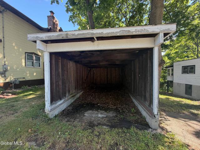1886 Highland Avenue