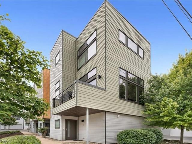 18875 Riversouth Ter Unit 7, Fairview Park, OH 44126
