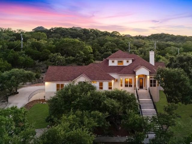 18875 Shadow Canyon Dr, Helotes, TX 78023
