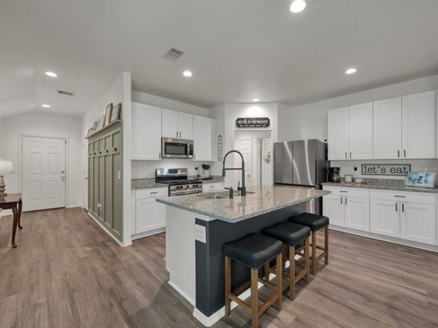 1887 Brushy Cedar Dr, Conroe, TX 77301