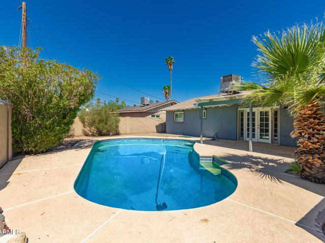 1887 E Palmcroft Dr, Tempe, AZ 85282 | MLS #6982 | Compass