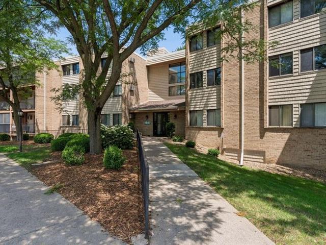 1887 Silver Bell Rd Apt 214, Eagan, MN 55122