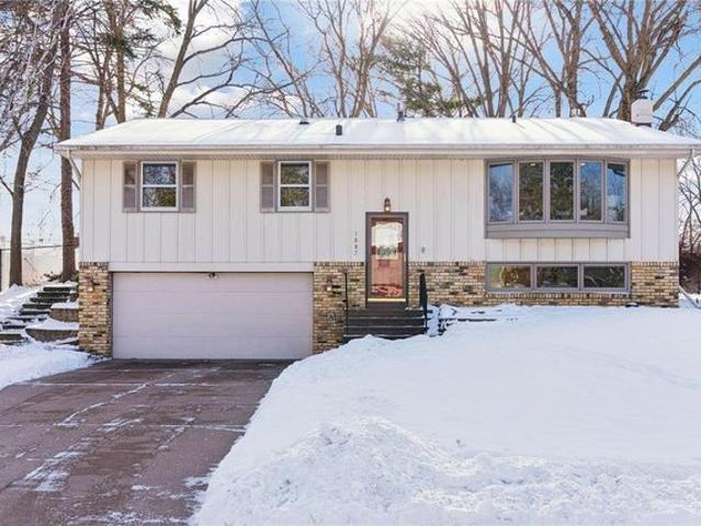 1887 3rd St NW, New Brighton, MN 55112
