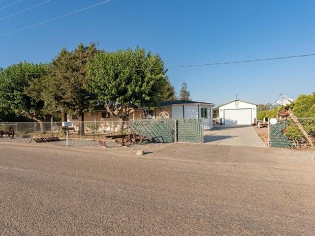 18884 Road 212, Strathmore, CA 93267