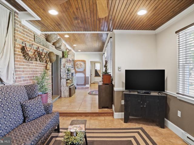 18885 Main St, Dry Run, PA 17220 | MLS #PAFL2034