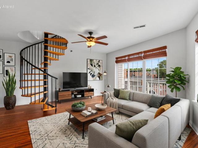 1888 N Humboldt Ave, Unit 403