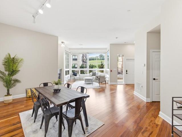 1888 N Water St Apt 101, Milwaukee, WI 53202