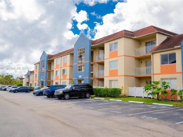 18890 NW 57th Ave Apt 210, Hialeah, FL 33015