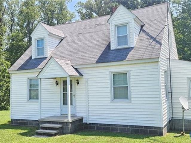 1889 Richmond Hwy, Tappahannock, VA 22560