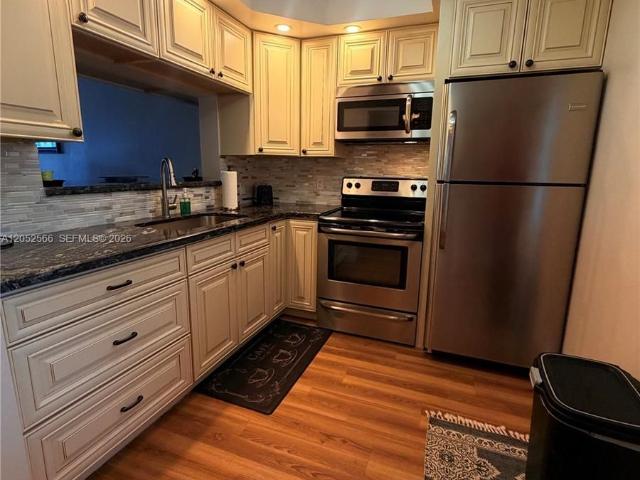 1889 S Ocean Dr Unit 406, Hallandale Beach, US, FL