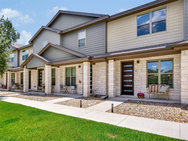 18803 Hogan Cir Unit 16, Lago Vista, TX 78645