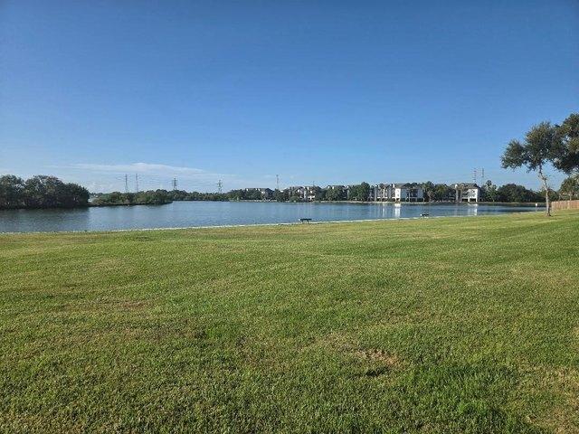 18800 Egret Bay Blvd Apt 1009, Webster, TX 77058