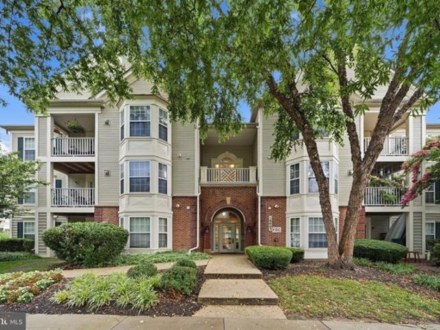 18805 Sparkling Water Dr Unit 7/202, Germantown, MD 20874