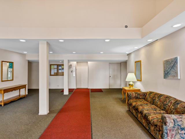 1880 Bonnie Ln, Unit 414, Hoffman Estates, IL 60169 | MLS #12590 | Compass