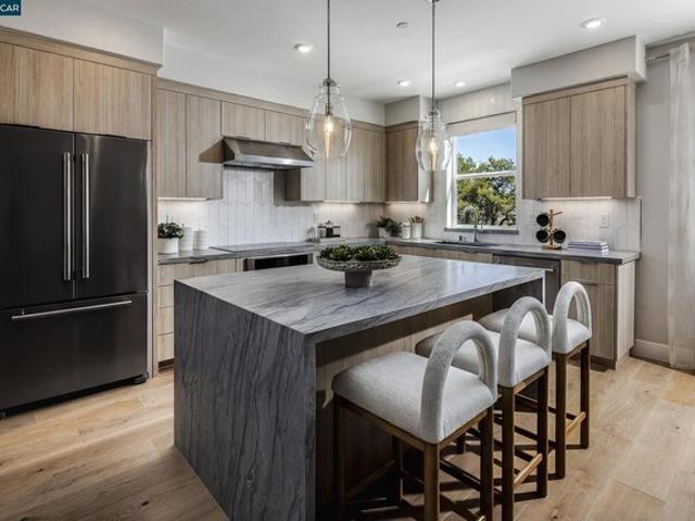 1880 Journey St, Milpitas, CA 95035