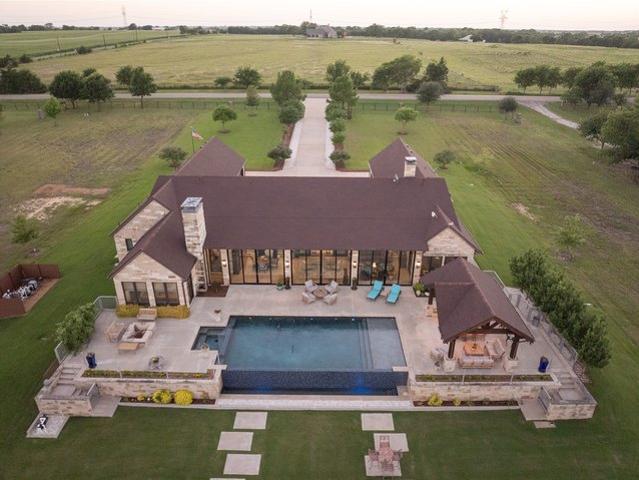 1880 Lone Star Rd, Celina, TX 75009