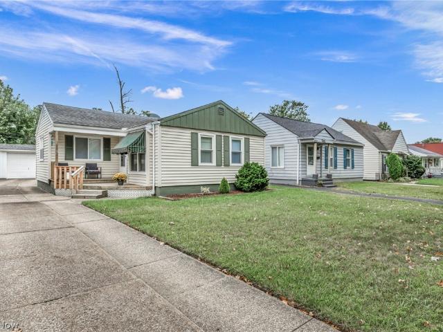 18813 Parkmount