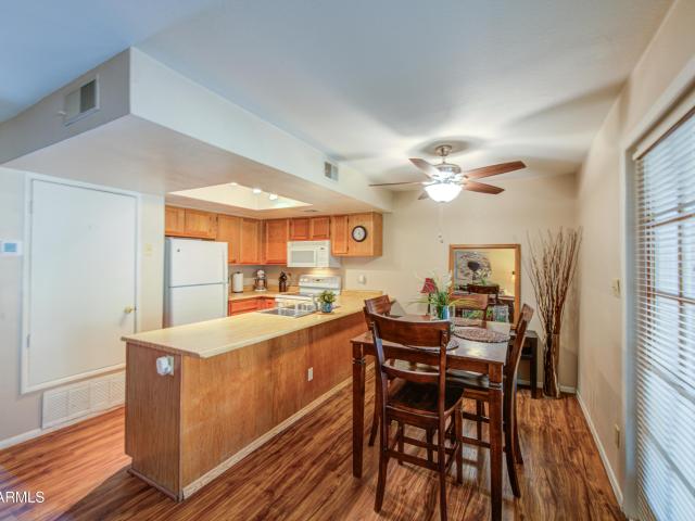 18811 N 19TH Avenue # 2006