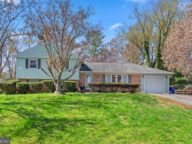 18812 Clover Hill Ln, Olney, MD 20832