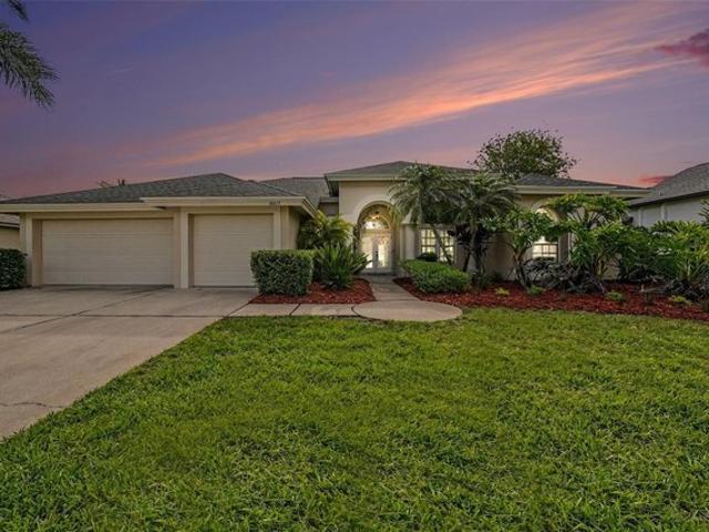 18817 Wimbledon Cir, Lutz, FL 33558